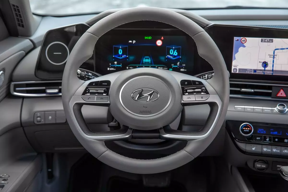 Test Drive Hyundai Elantra 7 40_58