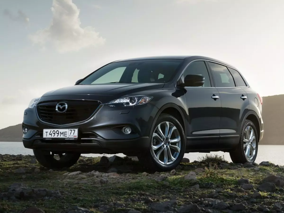 Críochnaíonn Mazda Díolacháin Crossover CX-9 Rúisis