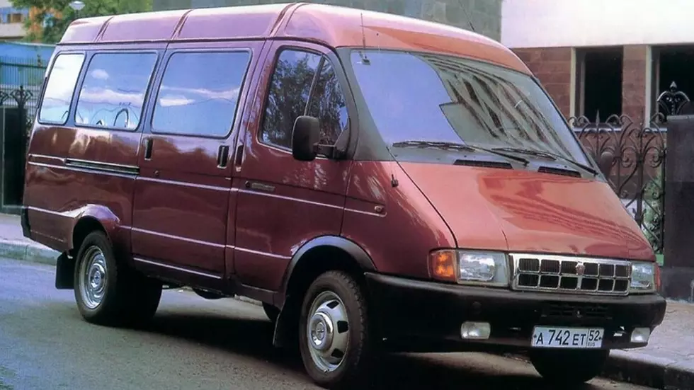 Ni transdonas por la pasejo: la historio de la minibusa evoluo de Gazelle Gaz-3221 41082_12