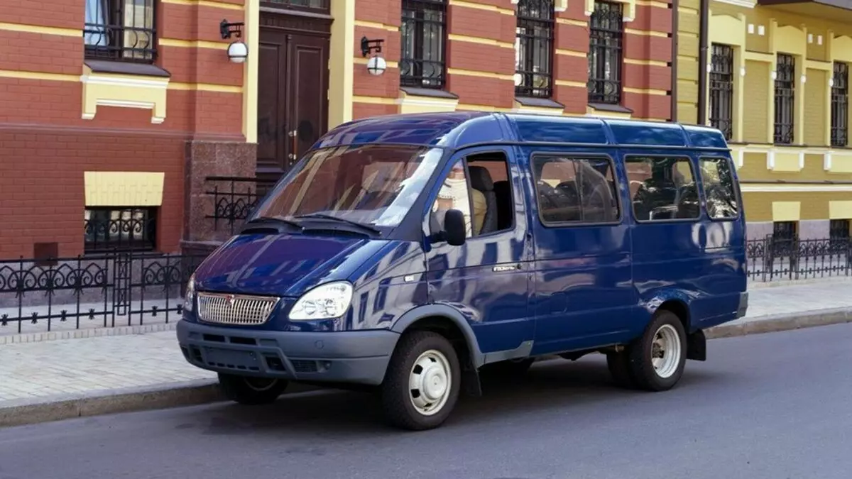 Бид дамжуулалтыг шилжүүлж байна: Gazelle Gaz-3221-ийн Minibus-ийн түүхэн бүтээн байгуулалт 41082_29