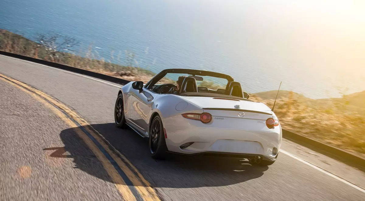 Mazda introduced a new MX-5 RS 41186_8