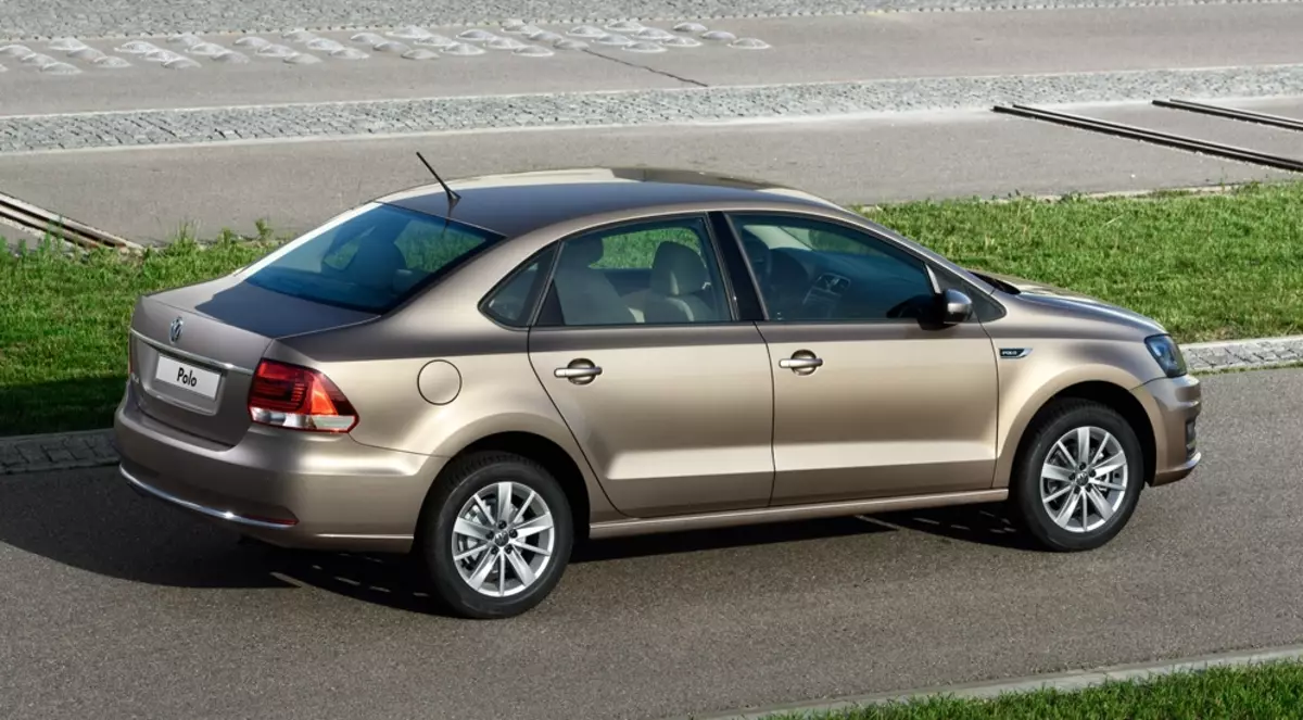 volkswagen_polo_sedan_24.jpeg