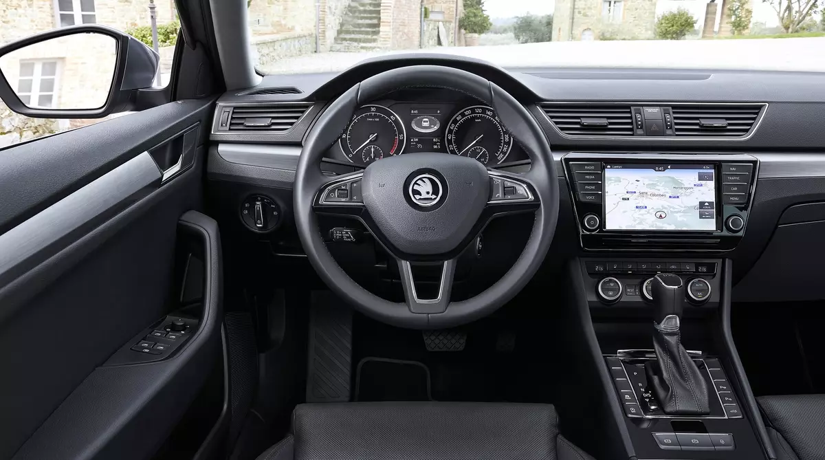 Il nuovo Skoda Superb sarà disponibile per ordinare in Russia dal 30 settembre 41544_4