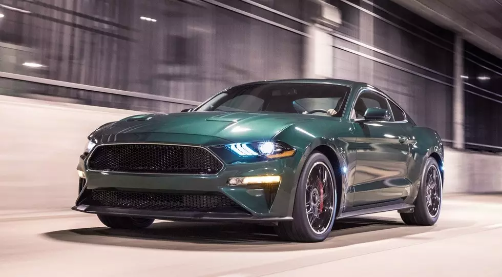 Ford Mustang xüsusi bir versiyasını aldı 41698_2