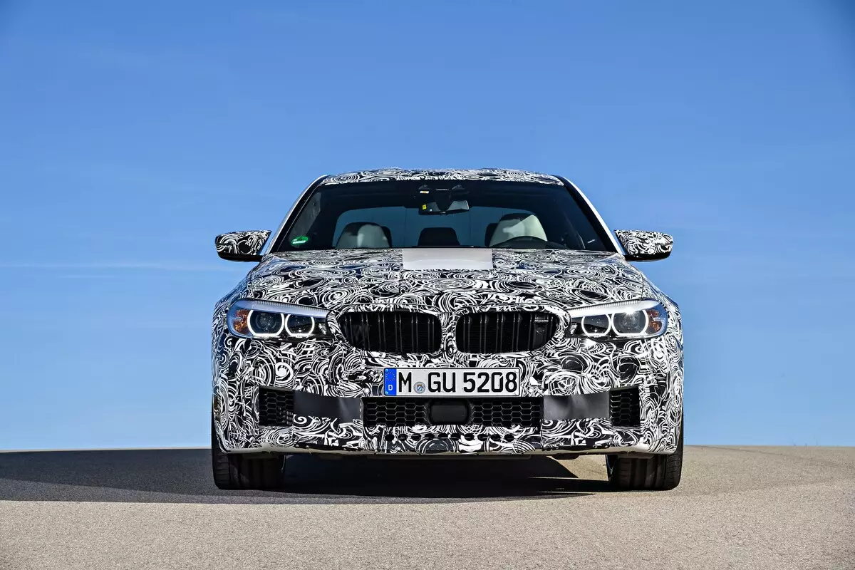 Санҷишҳои аввали прототипи BMW M5: Седан бераҳмона бо 