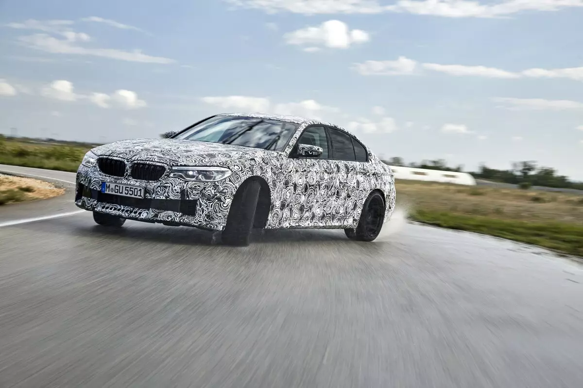 Санҷишҳои аввали прототипи BMW M5: Седан бераҳмона бо 