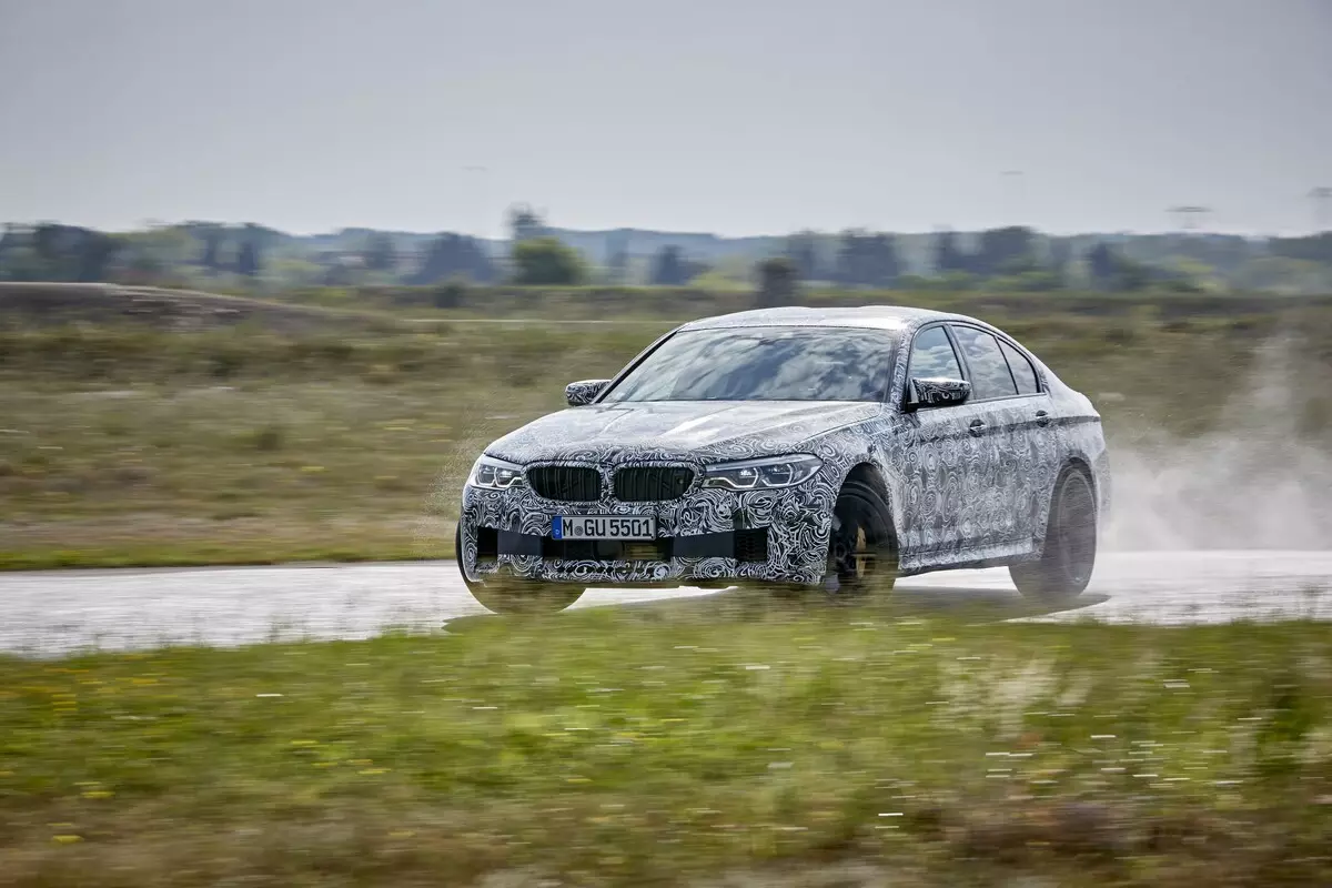 Санҷишҳои аввали прототипи BMW M5: Седан бераҳмона бо 