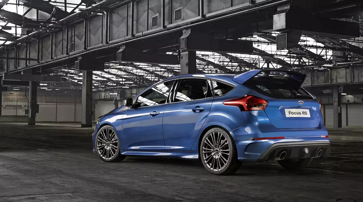 Ford focus RS do të qeshë me titullin e më të fuqishmit 41840_3