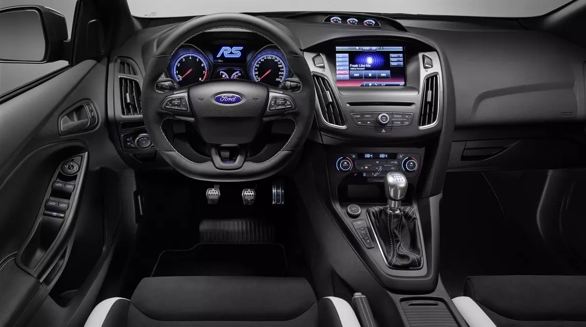 Ford focus RS do të qeshë me titullin e më të fuqishmit 41840_7