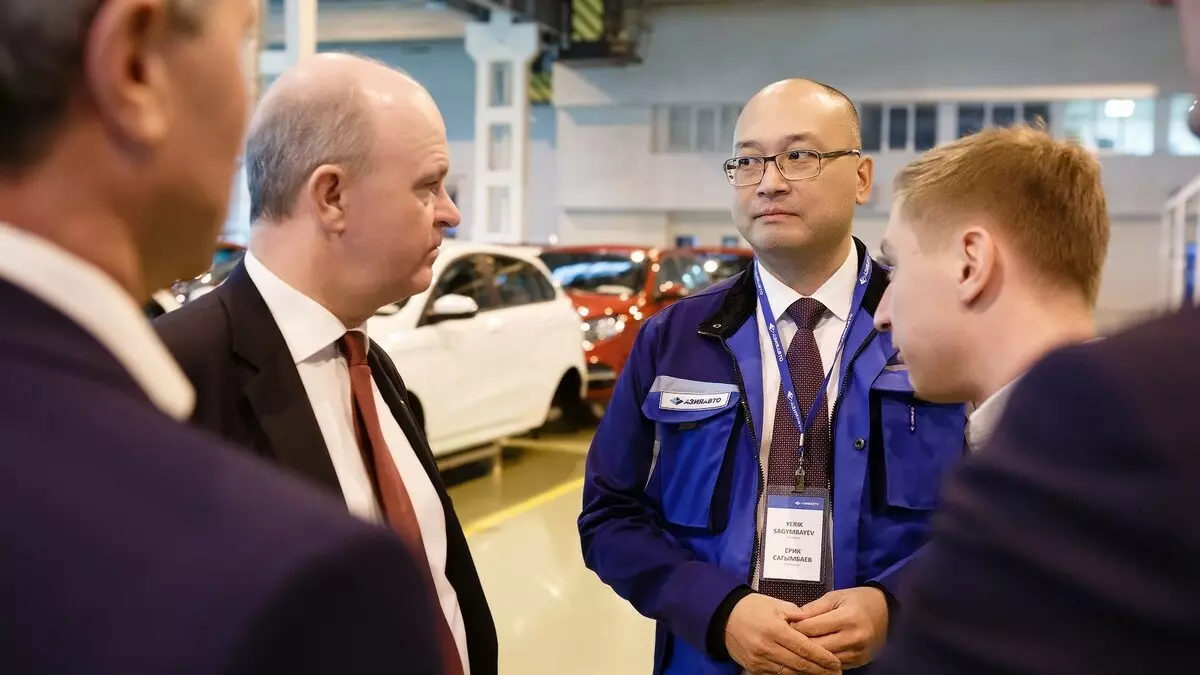 Fabriqué au Kazakhstan: Lancez Lada Vesta et Xray en UST-Kamenogorsk 41891_12
