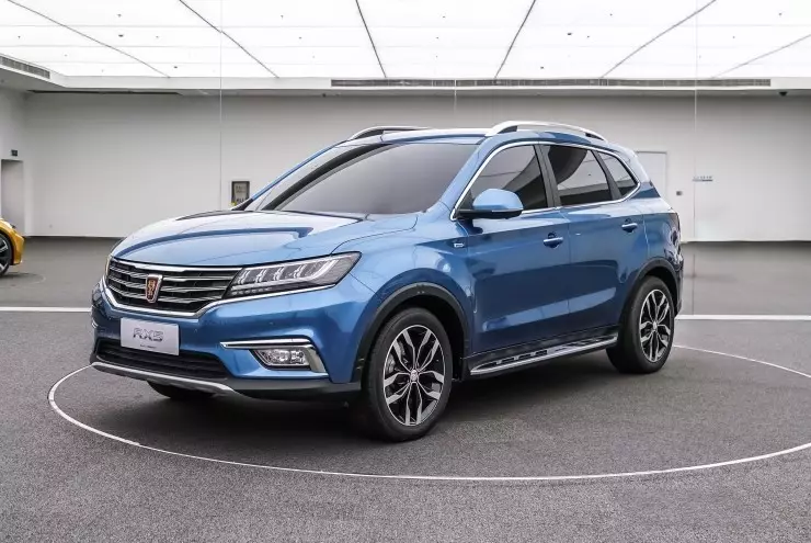 Crossover Roewe RX5 mun fara í sölu á sumrin 42024_1