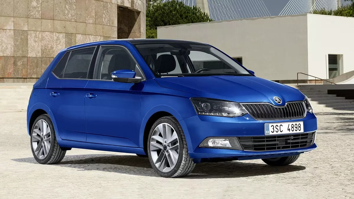 Кросовер Skoda Fabia задушыць канкурэнтаў памерамі 42057_1