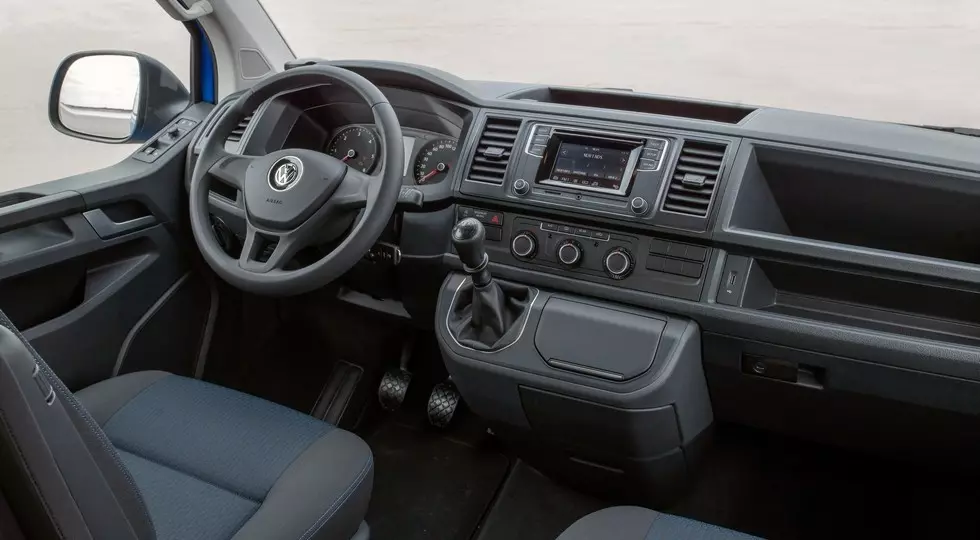 Volkswagen dia nanolotra vaomiera manokana Multivan Limited 42090_3
