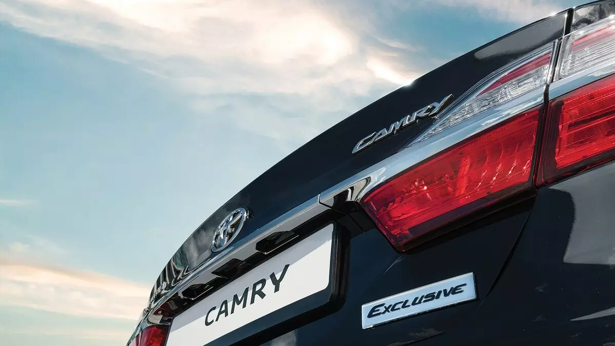 Toyota- ն ռուս հաճախորդների խնդրանքով ստեղծել է Camry- ի նոր փաթեթ 42101_4