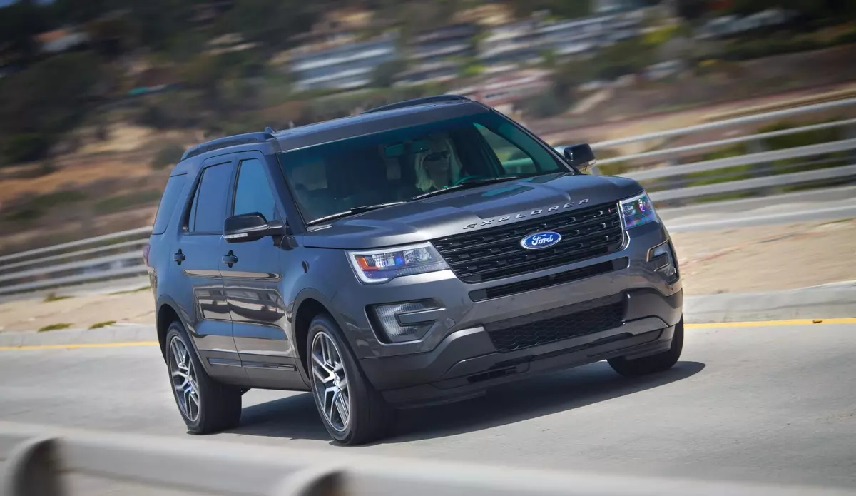 Ford_explorer_sport_10.jppeg.