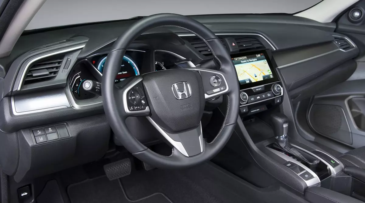 Honda a montré le dixième de Civic 42247_4