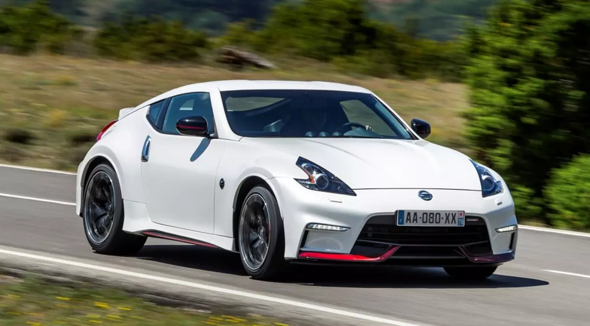 Coupe Nissan Z krossoverdə yenidən işləyəcək 42272_1