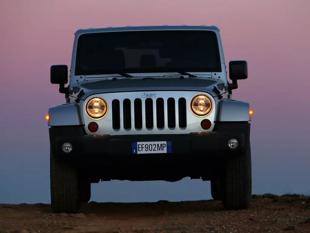 Autowp.ru_Jeep_wrongler_sahara_unlimitLimited_34.