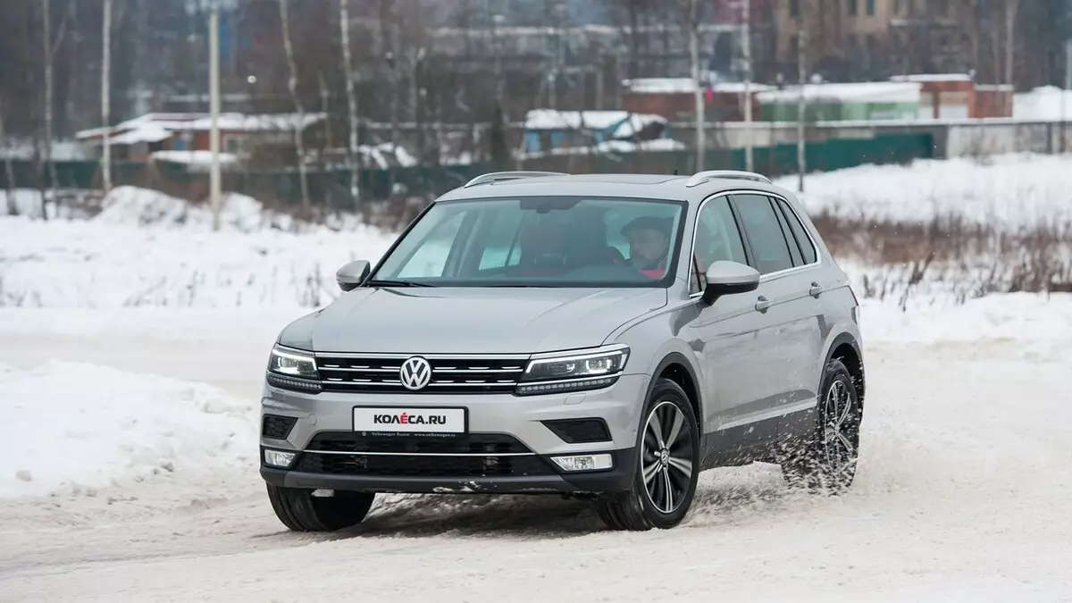 ปีของ Tiger และ Iguana: ทดสอบไดรฟ์ Volkswagen Tiguan 2.0 Tigu 42613_67