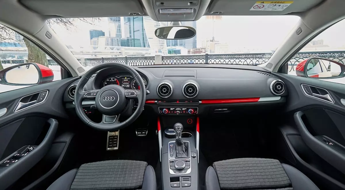 Test Drive Audi A3 седаны 1.8 TFSI: Сыртта бәсекелестік 4284_14