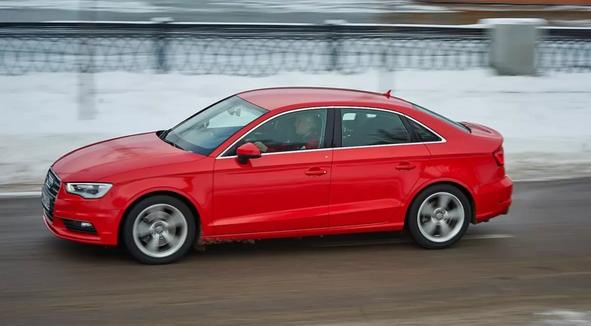 Туршилтын хөтөч Audi A3 SEDAN 1.8 TFSI: Гаднах өрсөлдөөн 4284_42