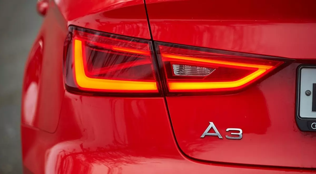 Test Drive Audi A3 Sedan 1.8 TFSI: ການແຂ່ງຂັນພາຍນອກ 4284_9