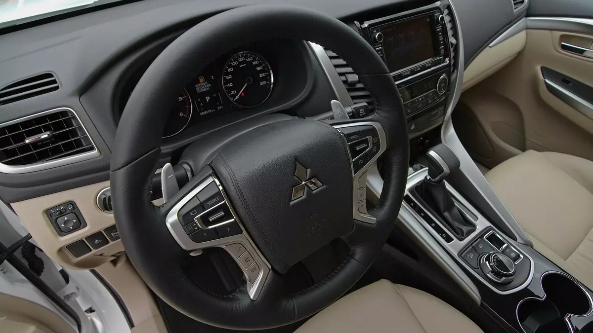 Taġixxi: Test Drive New Mitsubishi Pajero Sport 42881_9