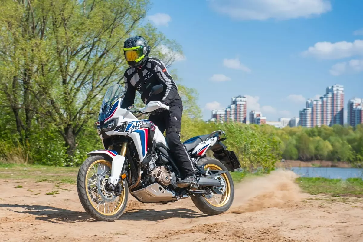 Բարեւ, «Աֆրիկա». Test Drive Honda CRF1000L Աֆրիկա Երկվորյակներ 42936_29