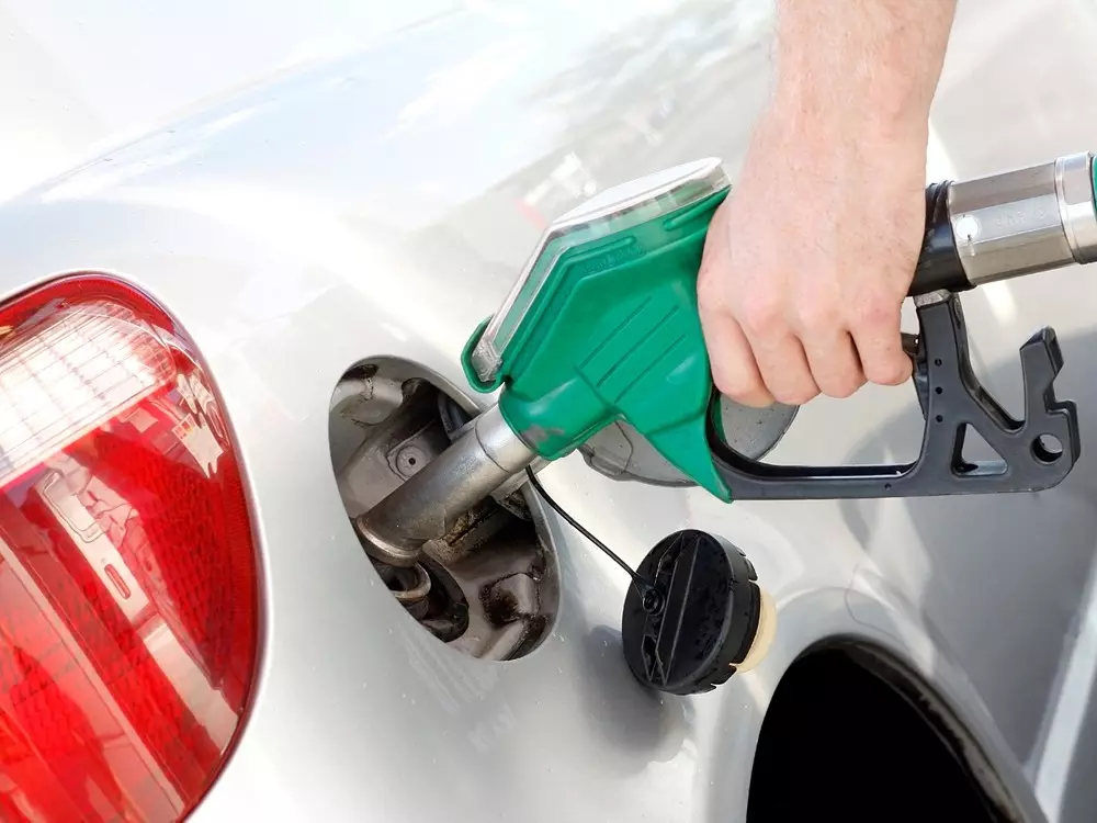 For dårlig kvalitet drivstoff, vil bensinstasjoner bli bøtelagt og lukke