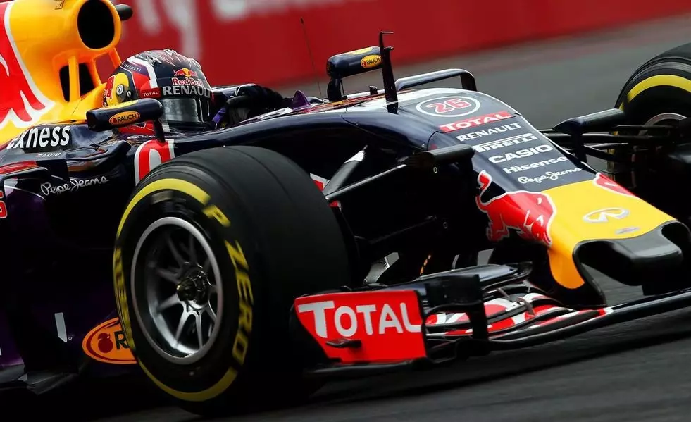 Ở Brazil, Red Bull Racing sử dụng một động cơ mới