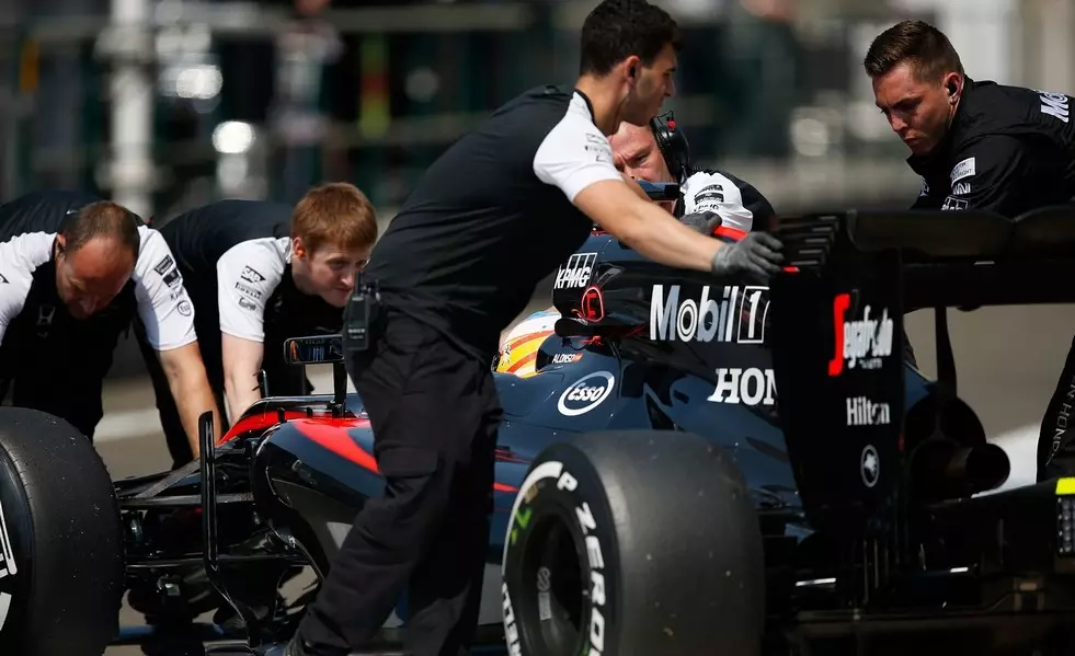 Ua ntej Grand Prix ntawm Belgium hauv McLaren yuav hloov pauv hauv cov cav