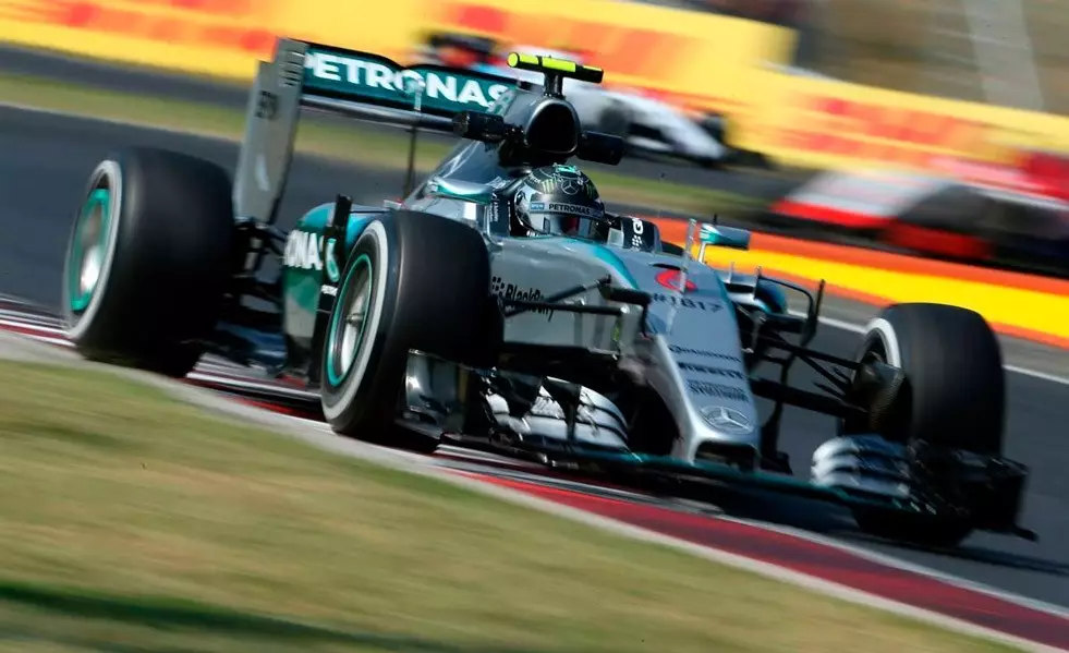 Nova začetna pravila v F-1 je lahko problem za Mercedes