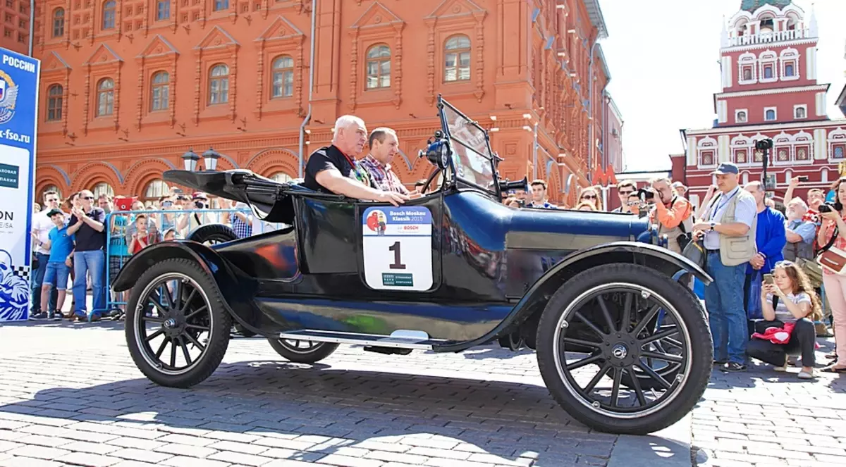 Bosch Moskau Klassik na poligonu FSO: borbeni mod za Oldtimeters 436_26