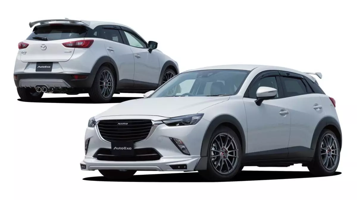 Autoexe Imewekwa kwa Mazda CX-3 outfit.