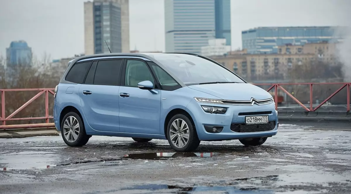 Test Drive Citroen C4 Grand Picasso: Import Constable Product 4567_63