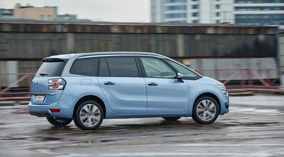 Test Drive Citroen C4 Grand Picasso: Import Constable Product 4567_64