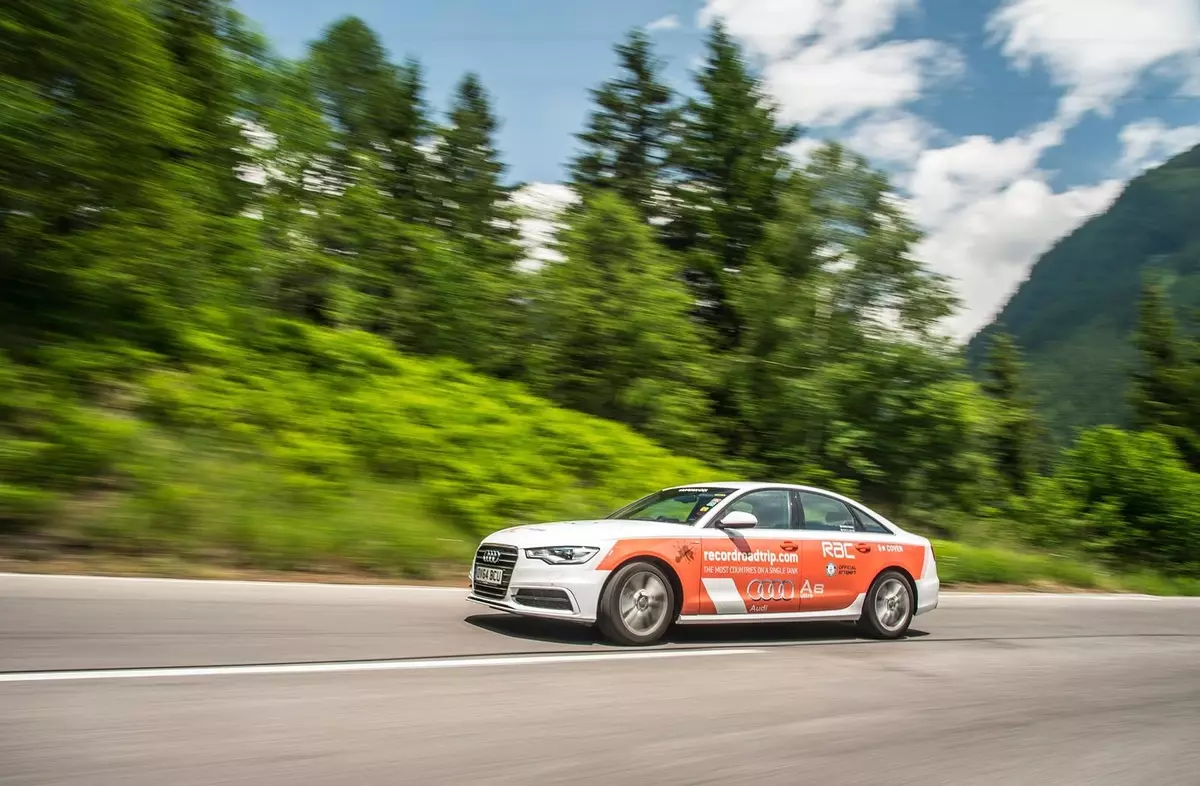 Audi A6 2.0 TDI Ultra Sedan bejutott a Guinness Records könyvébe 456_1