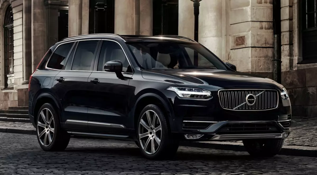 Enye yeVolvo XC90 yokuqala yokuqala izothola abathengi baseRussia 4712_1