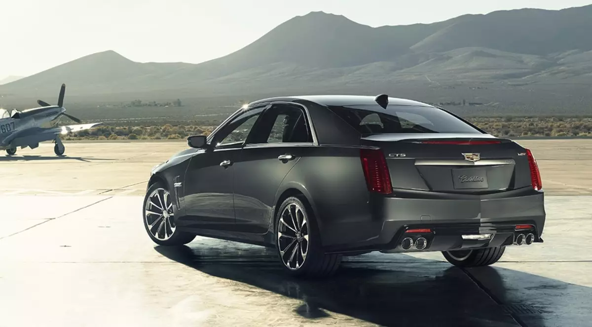 Cadillak CTS-V-V og'ir tanqon uchun buyurtmalarni qabul qilishni boshladi 487_3