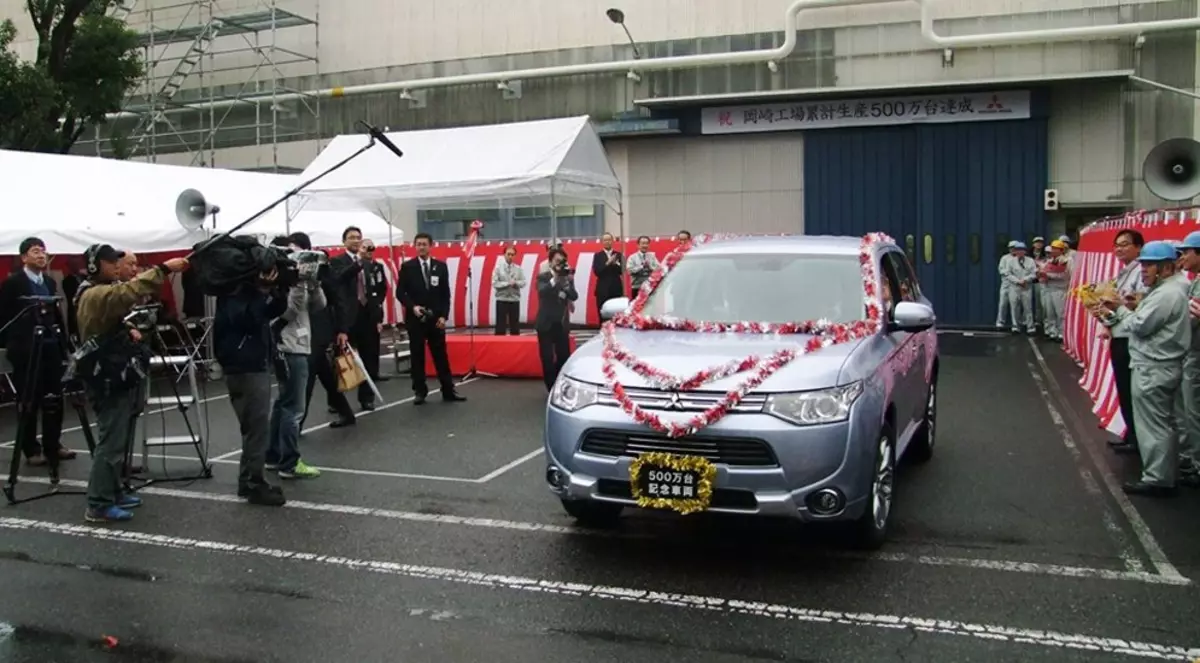 Mitsubishi Outlander Phev стана пет милионна марка за автомобили 4921_3