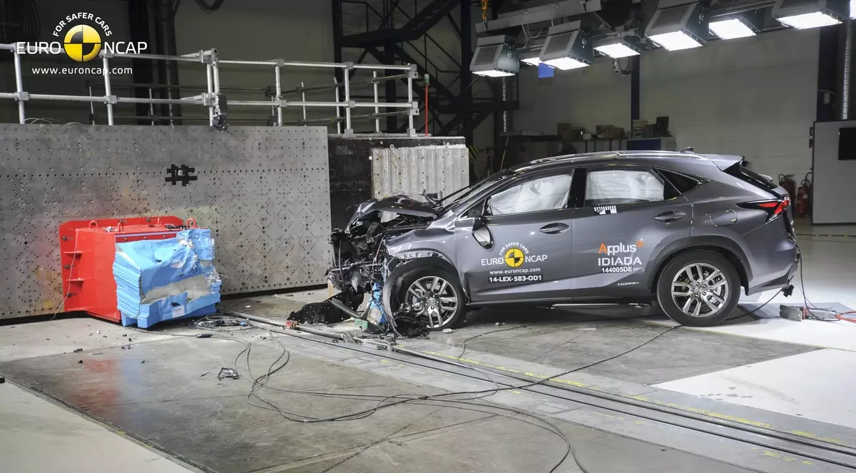 Porsche Macan, Discovery Sport dan Lexus NX telah menjadi tes kecelakaan NCAP euro yang sangat baik 5103_13