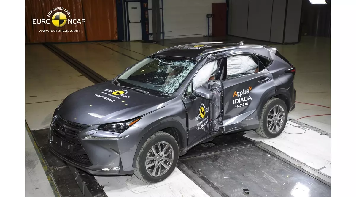 Porsche Macan, Discovery Sport dan Lexus NX telah menjadi tes kecelakaan NCAP euro yang sangat baik 5103_14