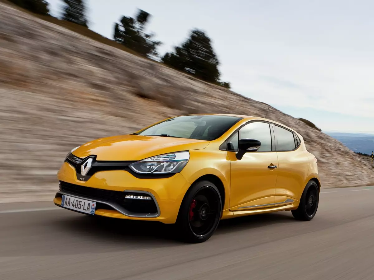 Renault_clio_r.s._200_4.jpg.