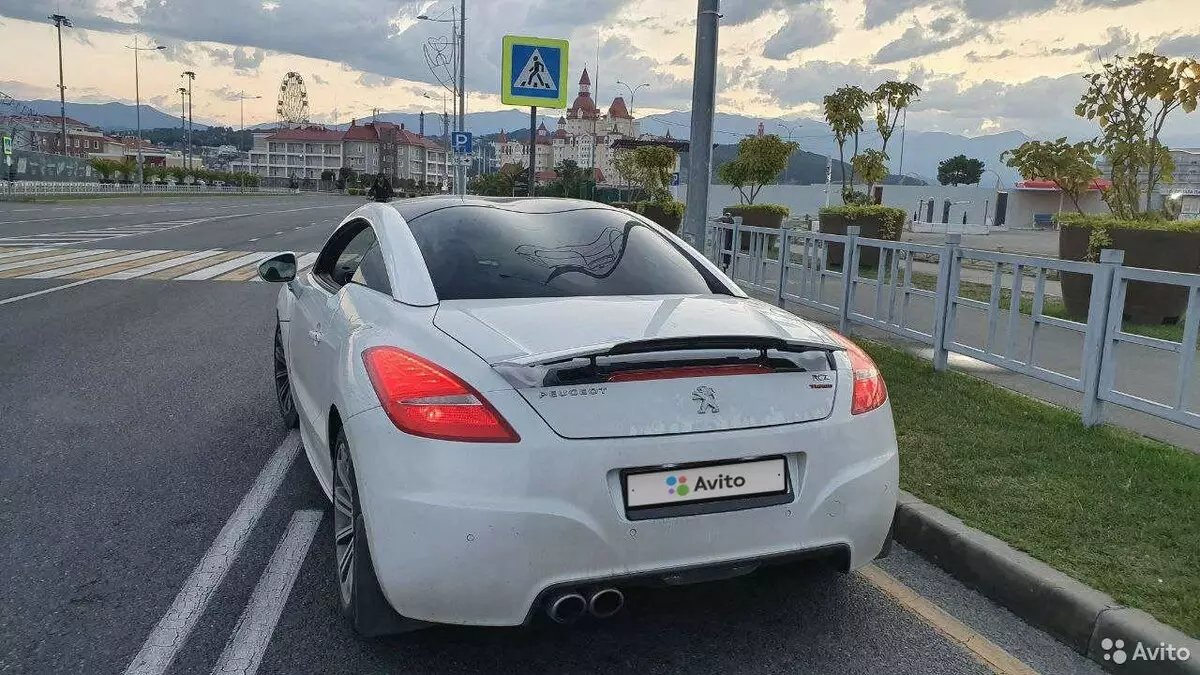 Peugeot Rcz bil-kilometraġġ għal 900 elf rubles 51_54