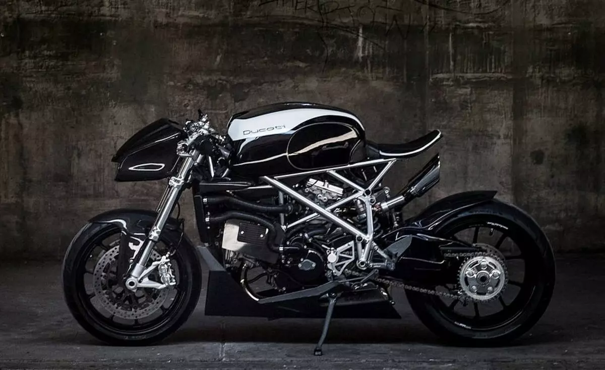 Ducati 848 "Le Caffage": amansız Amerika tüninqi