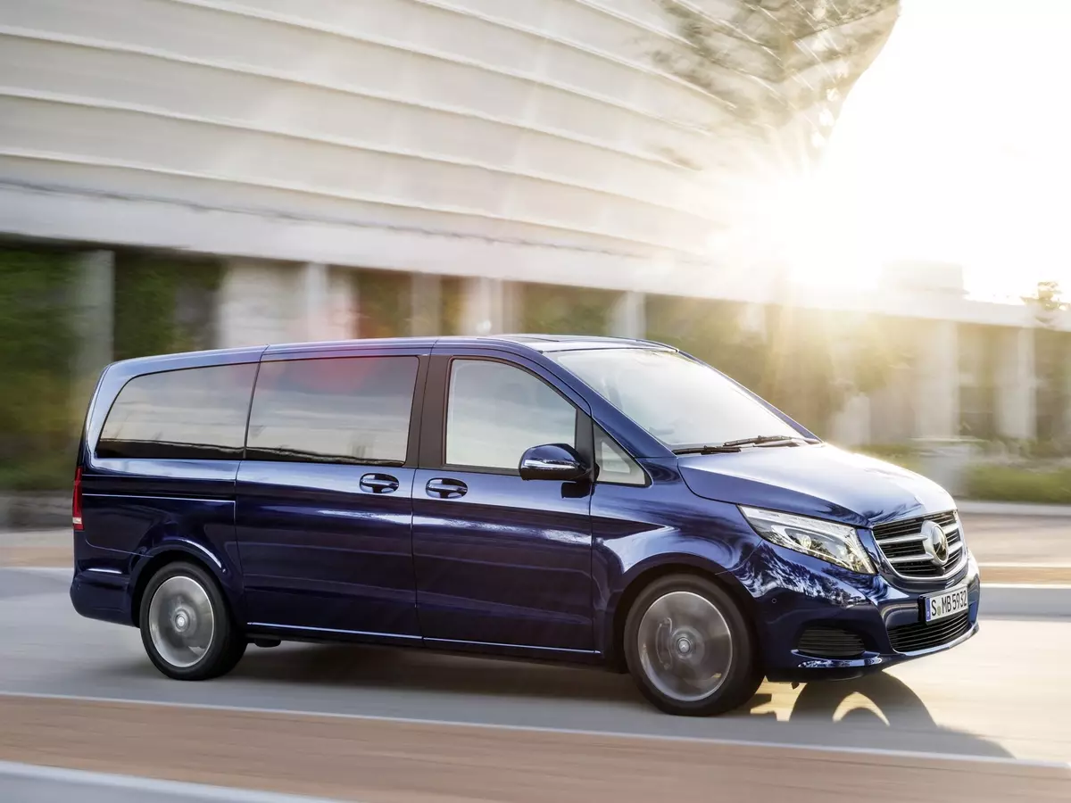 Mercedes-benz_v_250_bluce_22.222.jpg.