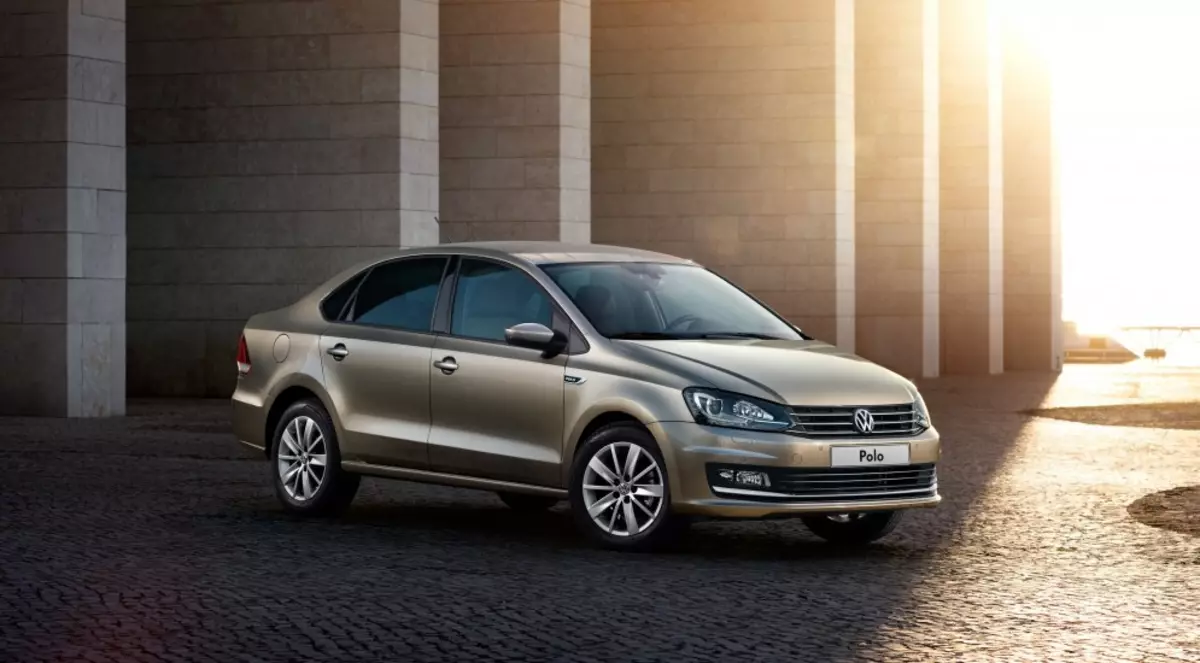 Imudojuiwọn VW Polo yoo jẹ oludije Fereri 530_2