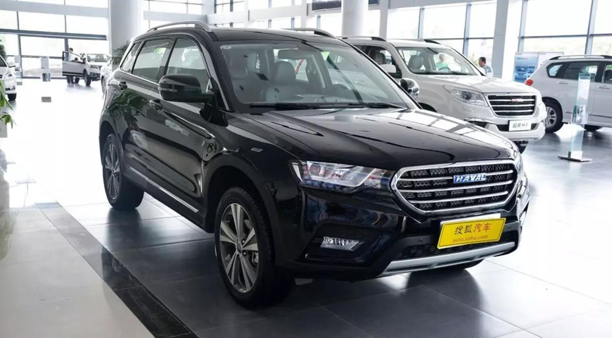 중국에서 Haval H6 쿠페 크로스 오버의 판매가 시작되었습니다. 러시아의 차례로 532_1