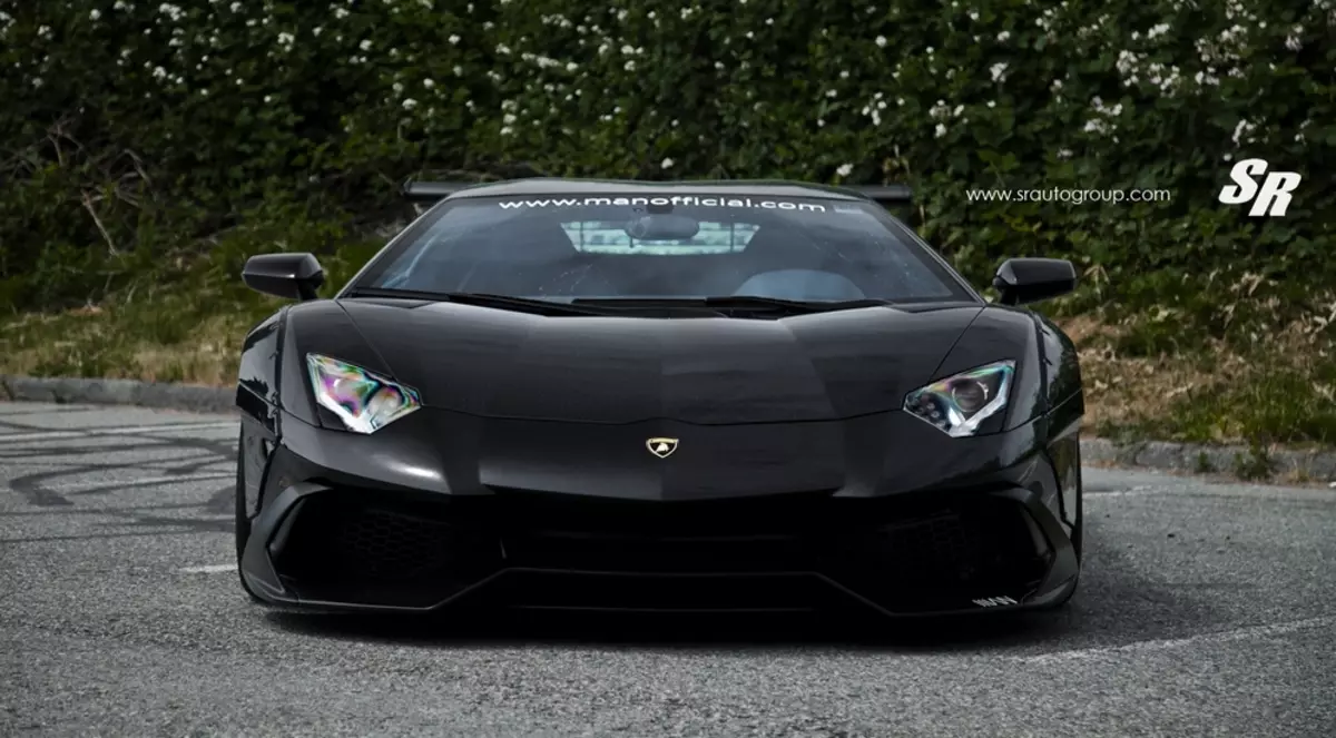 Giandam sa Canada Atoer Sr Auto Group ang Tuning Whales alang sa Lamborghini Aventador 535_1