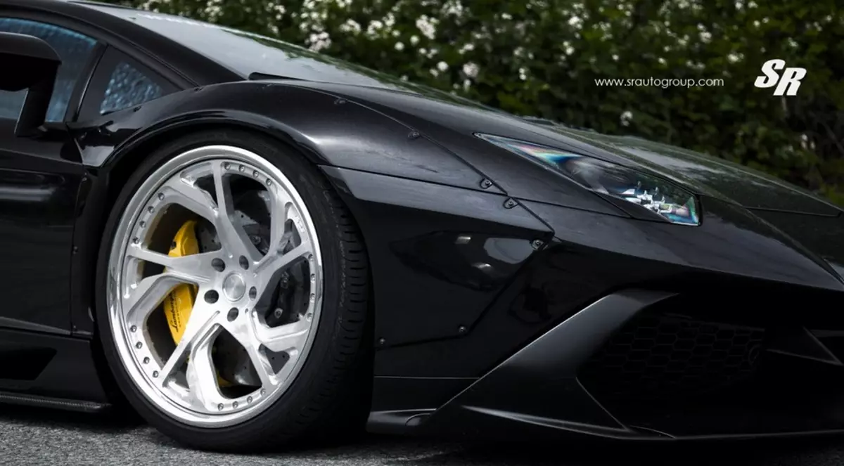 Giandam sa Canada Atoer Sr Auto Group ang Tuning Whales alang sa Lamborghini Aventador 535_3